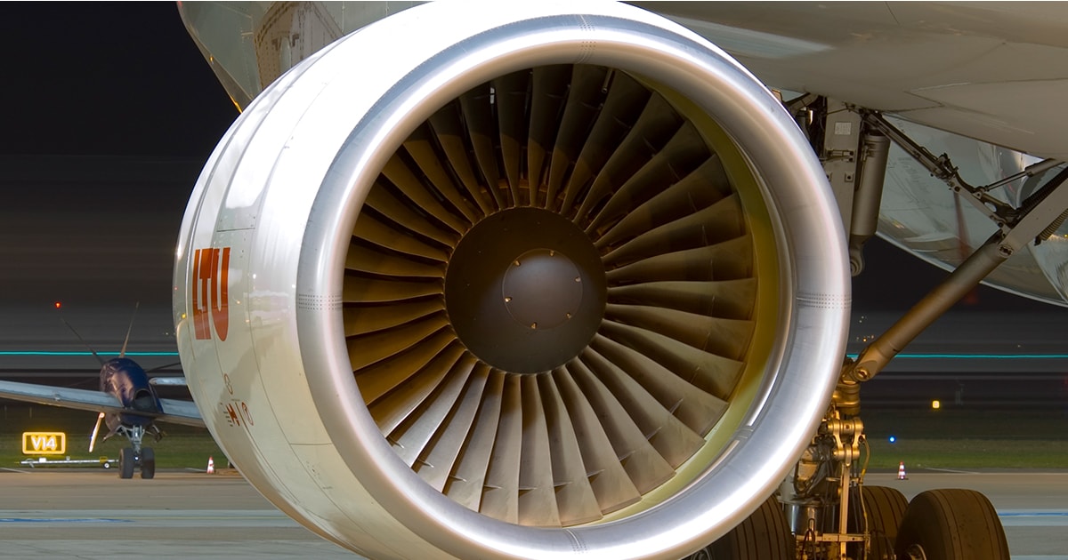 PW4000 Aviation Oil | Pratt & Whitney Jet Oil | ExxonMobil