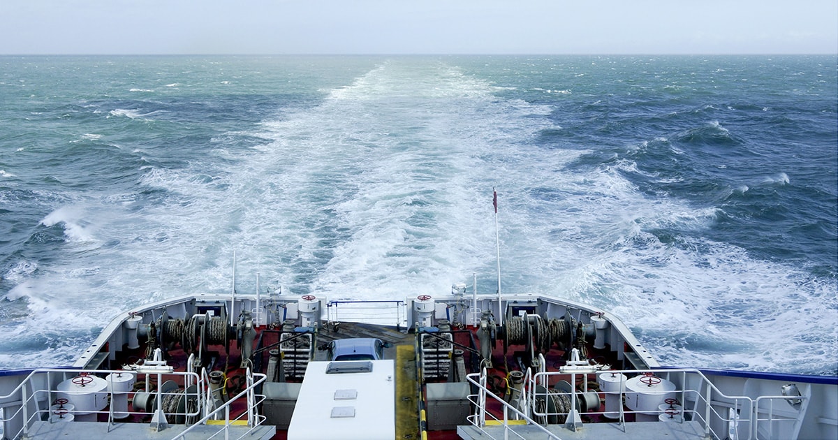 Air compressor oils | ExxonMobil marine